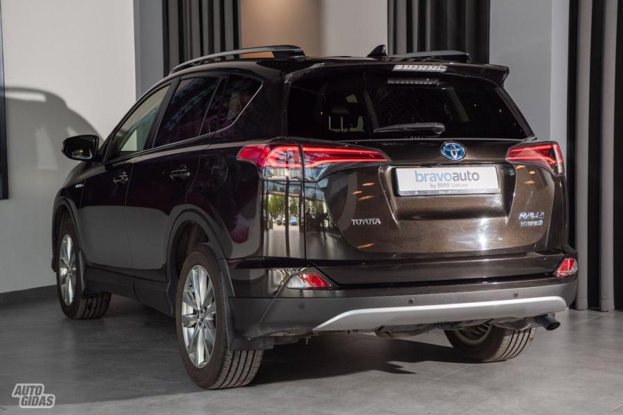 Brūns Toyota RAV4 2018 Kauņa, ar dzinēja tilpumu 2.50 L un nobraukumu 93 tūkst. km par 20771 €, foto 6 vietnē AUTOMOTO.COM.LV