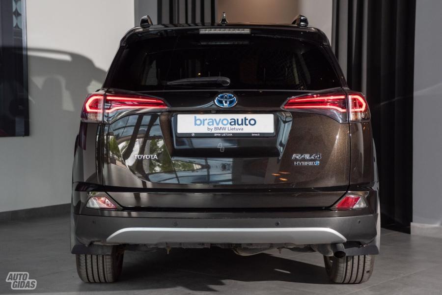 Brūns Toyota RAV4 2018 Kauņa, ar dzinēja tilpumu 2.50 L un nobraukumu 93 tūkst. km par 20771 €, foto 7 vietnē AUTOMOTO.COM.LV