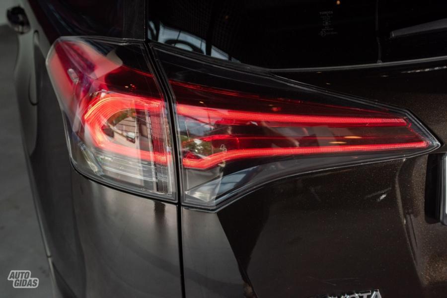 Brūns Toyota RAV4 2018 Kauņa, ar dzinēja tilpumu 2.50 L un nobraukumu 93 tūkst. km par 20771 €, foto 8 vietnē AUTOMOTO.COM.LV