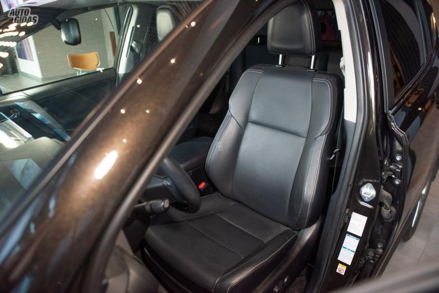 Brūns Toyota RAV4 2018 Kauņa, ar dzinēja tilpumu 2.50 L un nobraukumu 93 tūkst. km par 20771 €, foto 14 vietnē AUTOMOTO.COM.LV