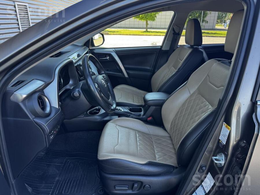 Brūns Toyota RAV4 2018 Rīga, ar dzinēja tilpumu 2.50 L un nobraukumu 69 tūkst. km par 20300 €, foto 10 vietnē AUTOMOTO.COM.LV