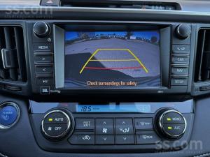 Brūns Toyota RAV4 2018 Rīga, ar dzinēja tilpumu 2.50 L un nobraukumu 69 tūkst. km par 20300 €, foto 24 vietnē AUTOMOTO.COM.LV