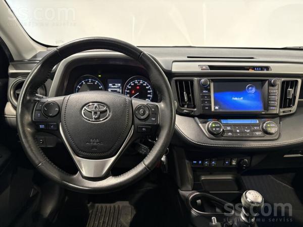 Brūns Toyota RAV4 2018 Ventspils, ar dzinēja tilpumu 2.00 L un nobraukumu 135 tūkst. km par 16490 €, foto 10 vietnē AUTOMOTO.COM.LV