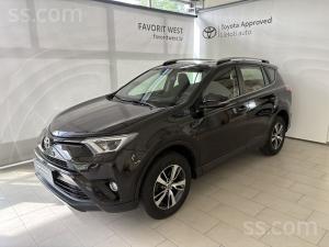 Brūns Toyota RAV4 2018 Ventspils, ar dzinēja tilpumu 2.00 L un nobraukumu 135 tūkst. km par 16490 €, foto  vietnē AUTOMOTO.COM.LV