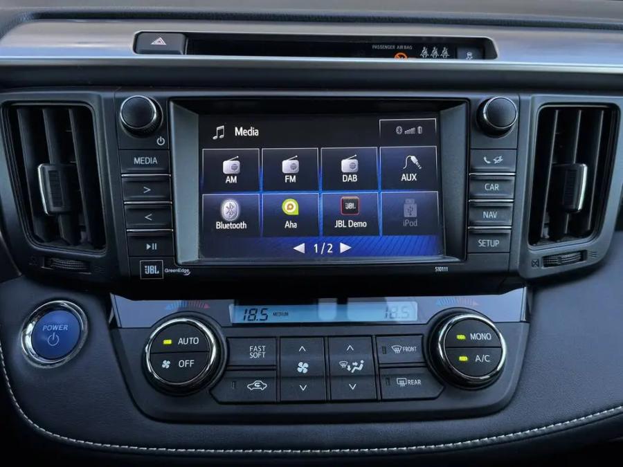 Brūns Toyota RAV4 2018 Rīga, ar dzinēja tilpumu 2.50 L un nobraukumu 69 tūkst. km par 20900 €, foto 22 vietnē AUTOMOTO.COM.LV