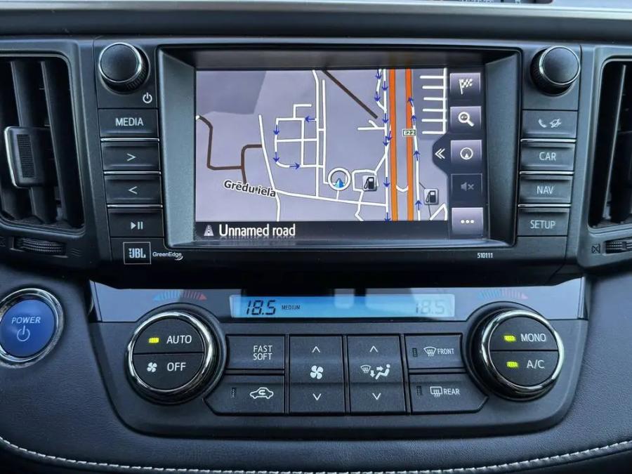 Brūns Toyota RAV4 2018 Rīga, ar dzinēja tilpumu 2.50 L un nobraukumu 69 tūkst. km par 20900 €, foto 23 vietnē AUTOMOTO.COM.LV