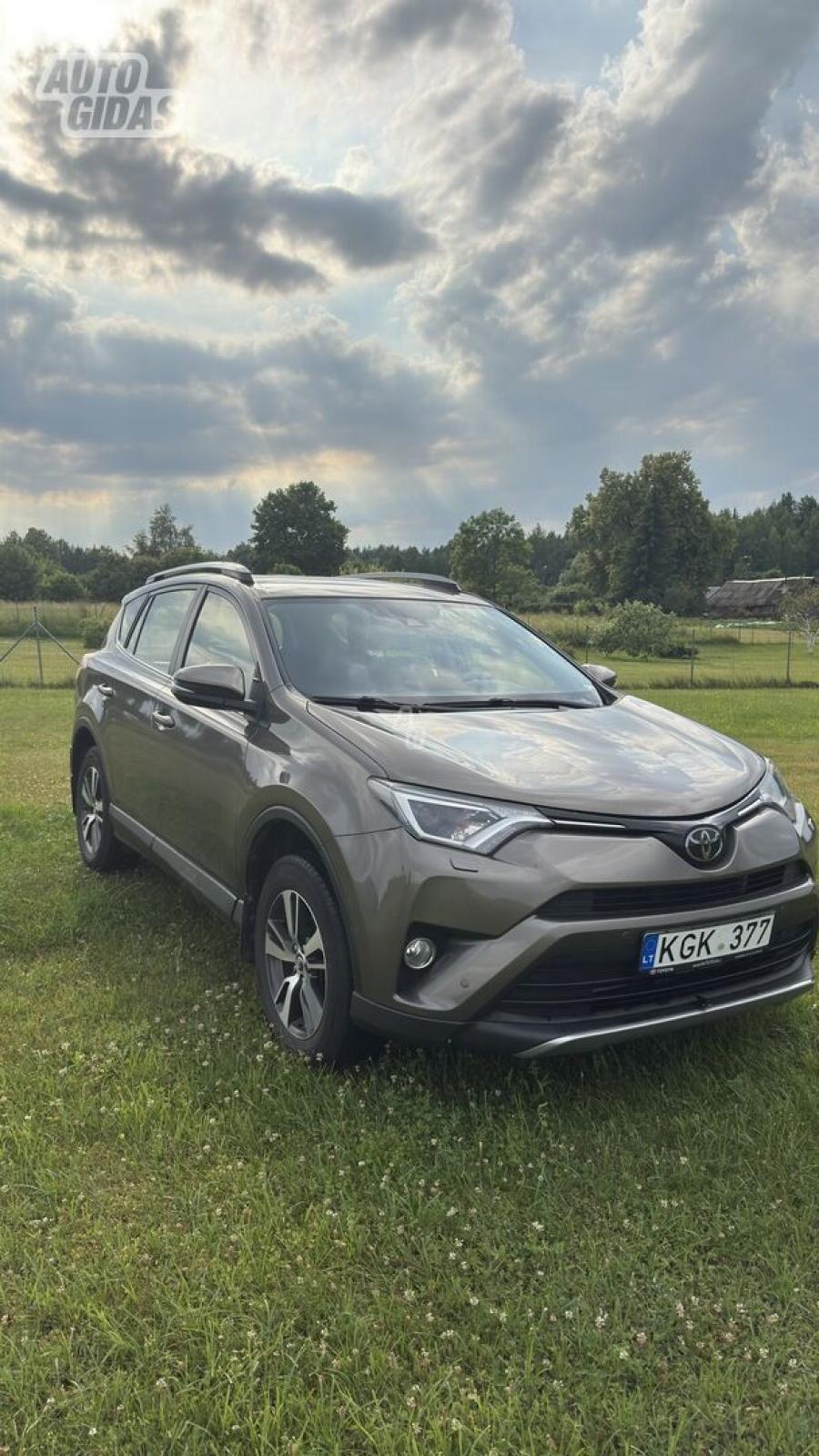 Brūns Toyota RAV4 2018 Elektrėnai, ar dzinēja tilpumu 2.00 L un nobraukumu 124 tūkst. km par 17800 €, foto 3 vietnē AUTOMOTO.COM.LV