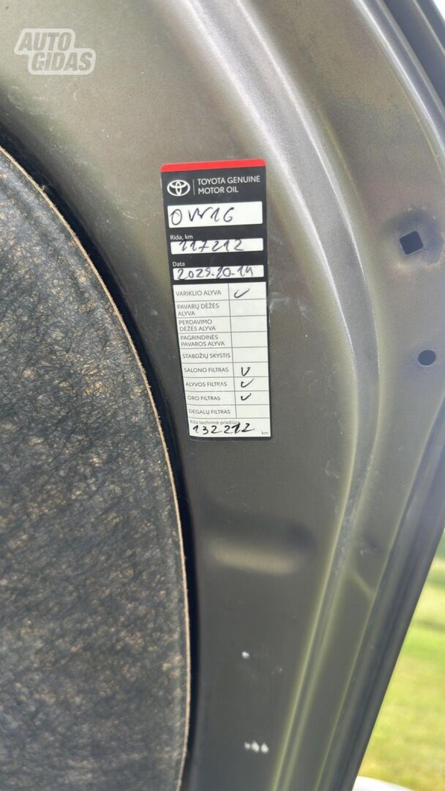 Brūns Toyota RAV4 2018 Elektrėnai, ar dzinēja tilpumu 2.00 L un nobraukumu 124 tūkst. km par 17800 €, foto 9 vietnē AUTOMOTO.COM.LV