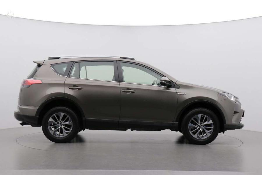 Brūns Toyota RAV4 2018 Viļņa, ar dzinēja tilpumu 2.49 L un nobraukumu 304 tūkst. km par 13900 €, foto 17 vietnē AUTOMOTO.COM.LV