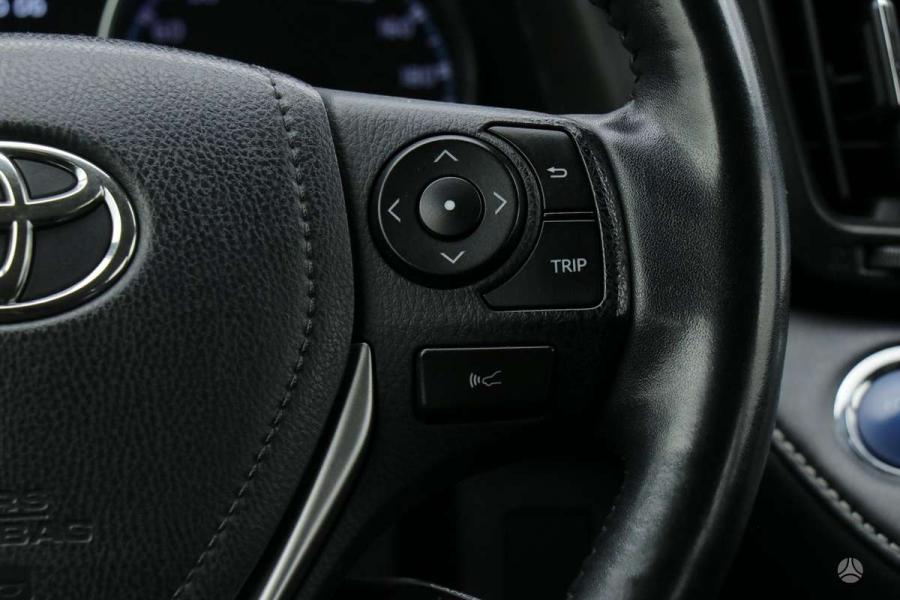 Brūns Toyota RAV4 2018 Viļņa, ar dzinēja tilpumu 2.49 L un nobraukumu 304 tūkst. km par 13900 €, foto 30 vietnē AUTOMOTO.COM.LV