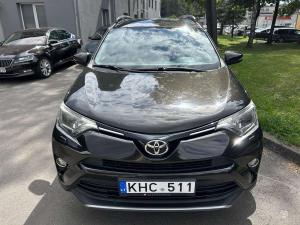Brūns Toyota RAV4 2018 Viļņa, ar dzinēja tilpumu 1.99 L un nobraukumu 133 tūkst. km par 17200 €, foto 3 vietnē AUTOMOTO.COM.LV