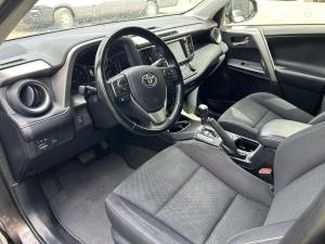 Brūns Toyota RAV4 2018 Viļņa, ar dzinēja tilpumu 1.99 L un nobraukumu 133 tūkst. km par 17200 €, foto 12 vietnē AUTOMOTO.COM.LV