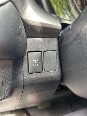 Brūns Toyota RAV4 2018 Viļņa, ar dzinēja tilpumu 1.99 L un nobraukumu 133 tūkst. km par 17200 €, foto 24 vietnē AUTOMOTO.COM.LV