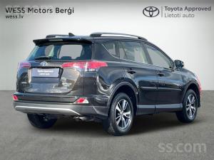 Brūns Toyota RAV4 2018 Rīga, ar dzinēja tilpumu 2.00 L un nobraukumu 136 tūkst. km par 18990 €, foto 3 vietnē AUTOMOTO.COM.LV