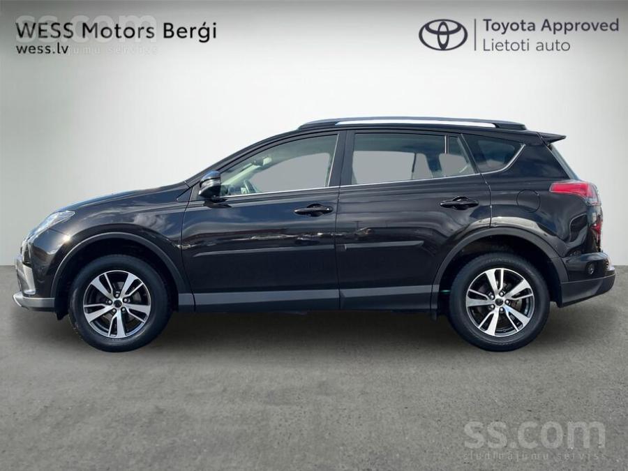 Brūns Toyota RAV4 2018 Rīga, ar dzinēja tilpumu 2.00 L un nobraukumu 136 tūkst. km par 18990 €, foto 4 vietnē AUTOMOTO.COM.LV