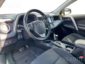 Brūns Toyota RAV4 2018 Rīga, ar dzinēja tilpumu 2.00 L un nobraukumu 136 tūkst. km par 18990 €, foto 12 vietnē AUTOMOTO.COM.LV