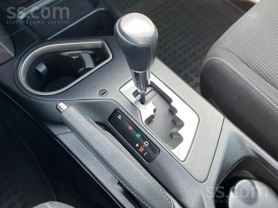 Brūns Toyota RAV4 2018 Rīga, ar dzinēja tilpumu 2.00 L un nobraukumu 136 tūkst. km par 18990 €, foto 16 vietnē AUTOMOTO.COM.LV