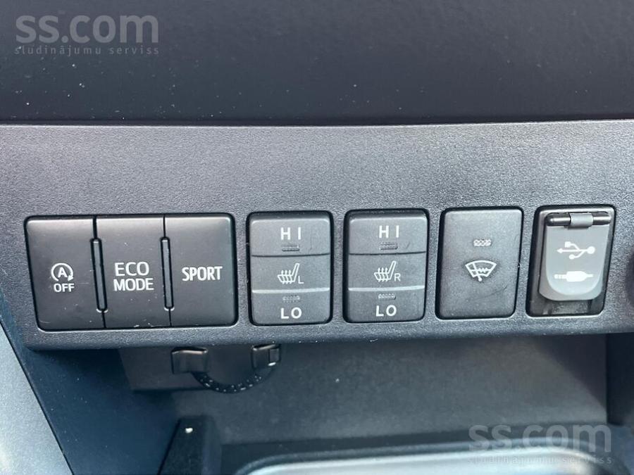 Brūns Toyota RAV4 2018 Rīga, ar dzinēja tilpumu 2.00 L un nobraukumu 136 tūkst. km par 18990 €, foto 17 vietnē AUTOMOTO.COM.LV