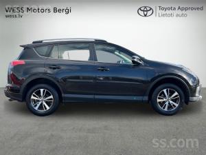 Brūns Toyota RAV4 2018 Rīga, ar dzinēja tilpumu 2.00 L un nobraukumu 136 tūkst. km par 18990 €, foto 23 vietnē AUTOMOTO.COM.LV