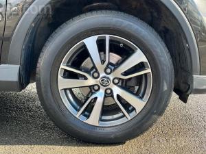 Brūns Toyota RAV4 2018 Rīga, ar dzinēja tilpumu 2.00 L un nobraukumu 136 tūkst. km par 18990 €, foto 26 vietnē AUTOMOTO.COM.LV