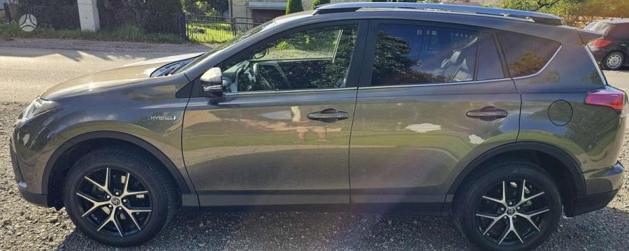 Brūns Toyota RAV4 2018 Šauļi, ar dzinēja tilpumu 2.49 L un nobraukumu 56 tūkst. km par 20500 €, foto 6 vietnē AUTOMOTO.COM.LV