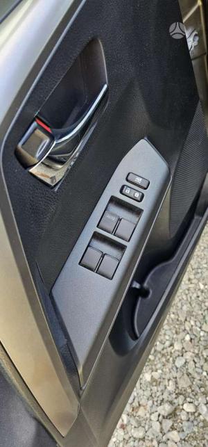 Brūns Toyota RAV4 2018 Šauļi, ar dzinēja tilpumu 2.49 L un nobraukumu 56 tūkst. km par 20500 €, foto 12 vietnē AUTOMOTO.COM.LV