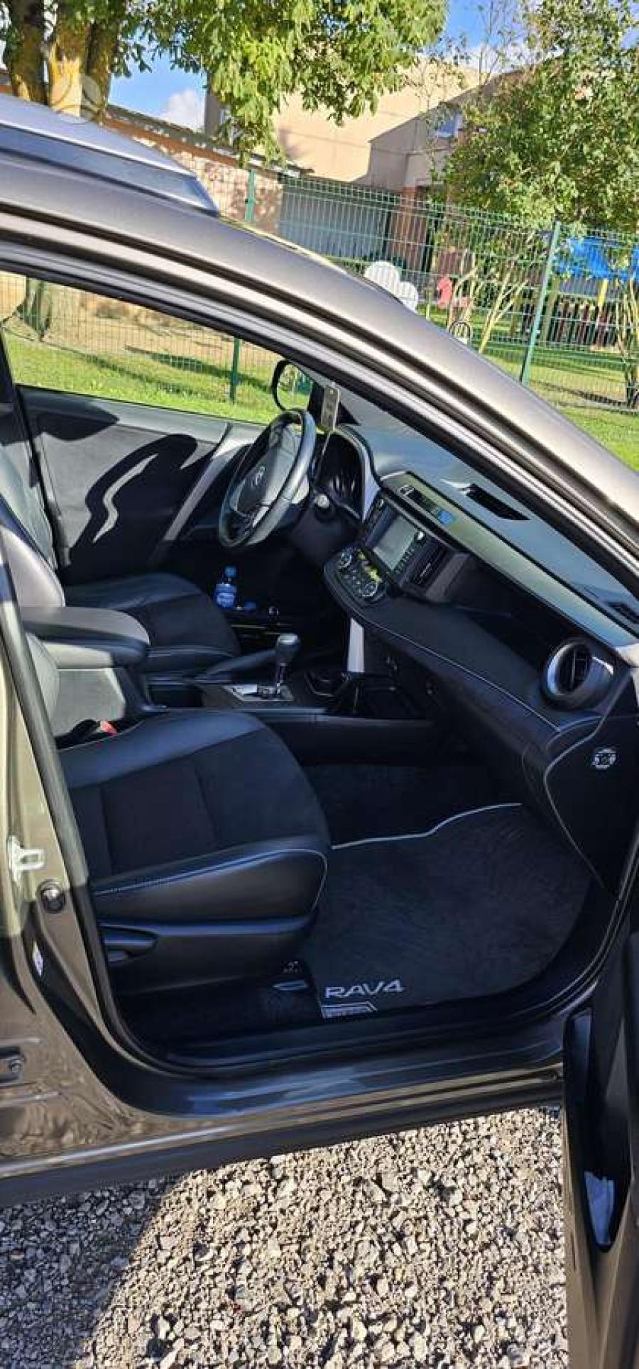 Brūns Toyota RAV4 2018 Šauļi, ar dzinēja tilpumu 2.49 L un nobraukumu 56 tūkst. km par 20500 €, foto 17 vietnē AUTOMOTO.COM.LV