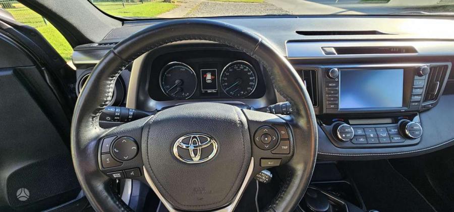 Brūns Toyota RAV4 2018 Šauļi, ar dzinēja tilpumu 2.49 L un nobraukumu 56 tūkst. km par 20500 €, foto 20 vietnē AUTOMOTO.COM.LV