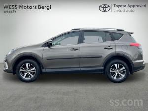 Brūns Toyota RAV4 2018 Jelgava, ar dzinēja tilpumu 2.00 L un nobraukumu 105 tūkst. km par 18490 €, foto 4 vietnē AUTOMOTO.COM.LV