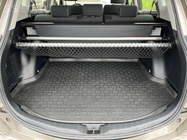 Toyota RAV4 2018 in Jelgava on AUTOMOTO.COM.LV Brown Toyota RAV4 2018 in Jelgava, with an engine capacity of 2.00 L and mileage of 105 thousand km for 18490 €, photo 11 on AUTOMOTO.COM.LV