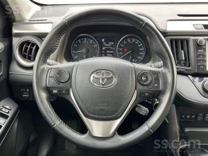 Brūns Toyota RAV4 2018 Jelgava, ar dzinēja tilpumu 2.00 L un nobraukumu 105 tūkst. km par 18490 €, foto 13 vietnē AUTOMOTO.COM.LV