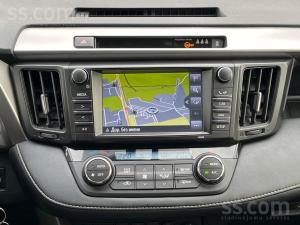 Brūns Toyota RAV4 2018 Jelgava, ar dzinēja tilpumu 2.00 L un nobraukumu 105 tūkst. km par 18490 €, foto 15 vietnē AUTOMOTO.COM.LV