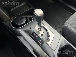 Brūns Toyota RAV4 2018 Jelgava, ar dzinēja tilpumu 2.00 L un nobraukumu 105 tūkst. km par 18490 €, foto 16 vietnē AUTOMOTO.COM.LV