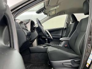 Brown Toyota RAV4 2019 in Vilnius, with an engine capacity of 2.49 L and mileage of 139 thousand km for 24900 €, photo 12 on AUTOMOTO.COM.LV