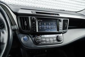 Brūns Toyota RAV4 2019 Mārupe, ar dzinēja tilpumu 2.50 L un nobraukumu 133 tūkst. km par 17500 €, foto 17 vietnē AUTOMOTO.COM.LV