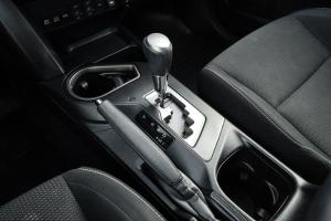 Brūns Toyota RAV4 2019 Mārupe, ar dzinēja tilpumu 2.50 L un nobraukumu 133 tūkst. km par 17500 €, foto 20 vietnē AUTOMOTO.COM.LV