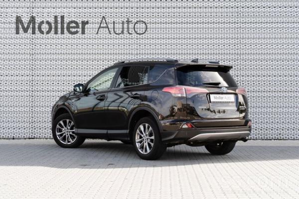 Toyota RAV4 2019 Rīga vietnē Brūns Toyota RAV4 2019 Rīga, ar dzinēja tilpumu 2.50 L un nobraukumu 133 tūkst. km par 17500 €, foto 4 vietnē AUTOMOTO.COM.LV