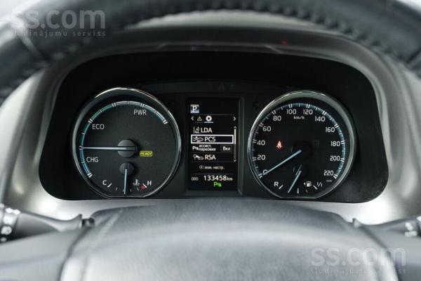 Toyota RAV4 2019 Rīga vietnē Brūns Toyota RAV4 2019 Rīga, ar dzinēja tilpumu 2.50 L un nobraukumu 133 tūkst. km par 17500 €, foto 11 vietnē AUTOMOTO.COM.LV