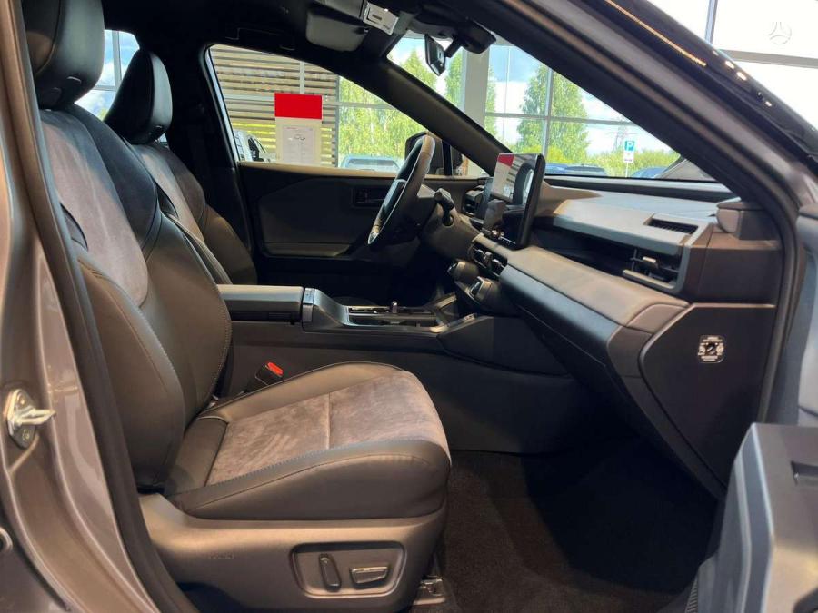 Brūns Toyota RAV4 2026 Panevēža, ar dzinēja tilpumu 2.49 L un nobraukumu 0 tūkst. km par 44750 €, foto 18 vietnē AUTOMOTO.COM.LV