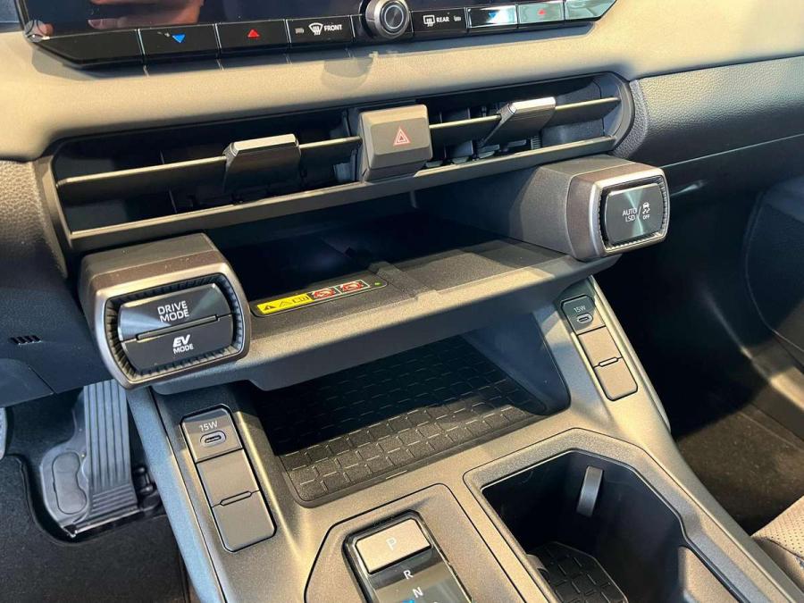 Brūns Toyota RAV4 2026 Panevēža, ar dzinēja tilpumu 2.49 L un nobraukumu 0 tūkst. km par 44750 €, foto 35 vietnē AUTOMOTO.COM.LV