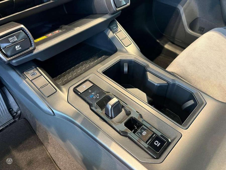Brūns Toyota RAV4 2026 Panevēža, ar dzinēja tilpumu 2.49 L un nobraukumu 0 tūkst. km par 44750 €, foto 36 vietnē AUTOMOTO.COM.LV