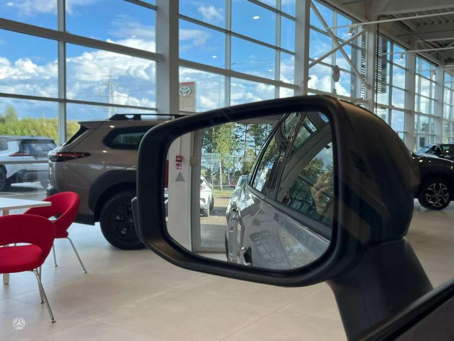 Brūns Toyota RAV4 2026 Panevēža, ar dzinēja tilpumu 2.49 L un nobraukumu 0 tūkst. km par 44750 €, foto 38 vietnē AUTOMOTO.COM.LV