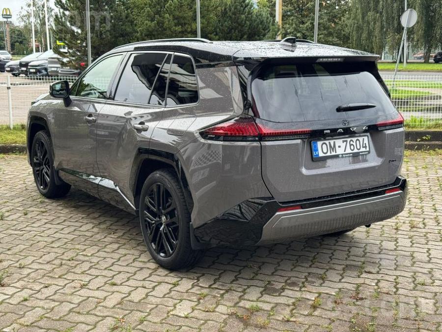 Brūns Toyota RAV4 2026 Rīga, ar dzinēja tilpumu 2.50 L un nobraukumu 12 tūkst. km par 41850 €, foto 4 vietnē AUTOMOTO.COM.LV