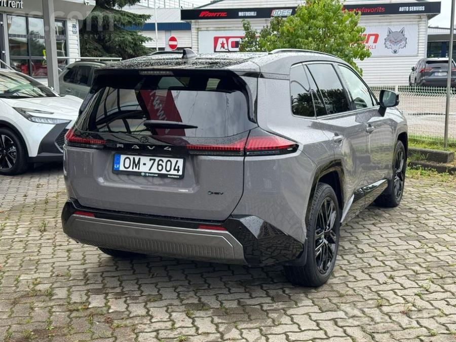 Brūns Toyota RAV4 2026 Rīga, ar dzinēja tilpumu 2.50 L un nobraukumu 12 tūkst. km par 41850 €, foto 5 vietnē AUTOMOTO.COM.LV