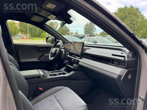 Brūns Toyota RAV4 2026 Rīga, ar dzinēja tilpumu 2.50 L un nobraukumu 12 tūkst. km par 41850 €, foto 7 vietnē AUTOMOTO.COM.LV