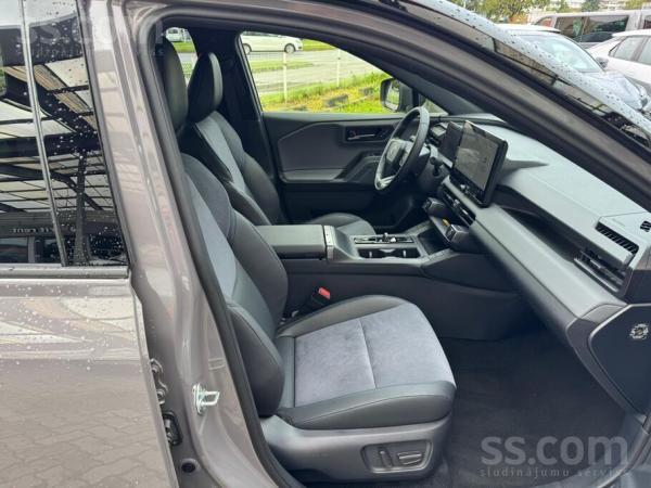 Brūns Toyota RAV4 2026 Rīga, ar dzinēja tilpumu 2.50 L un nobraukumu 12 tūkst. km par 41850 €, foto 8 vietnē AUTOMOTO.COM.LV