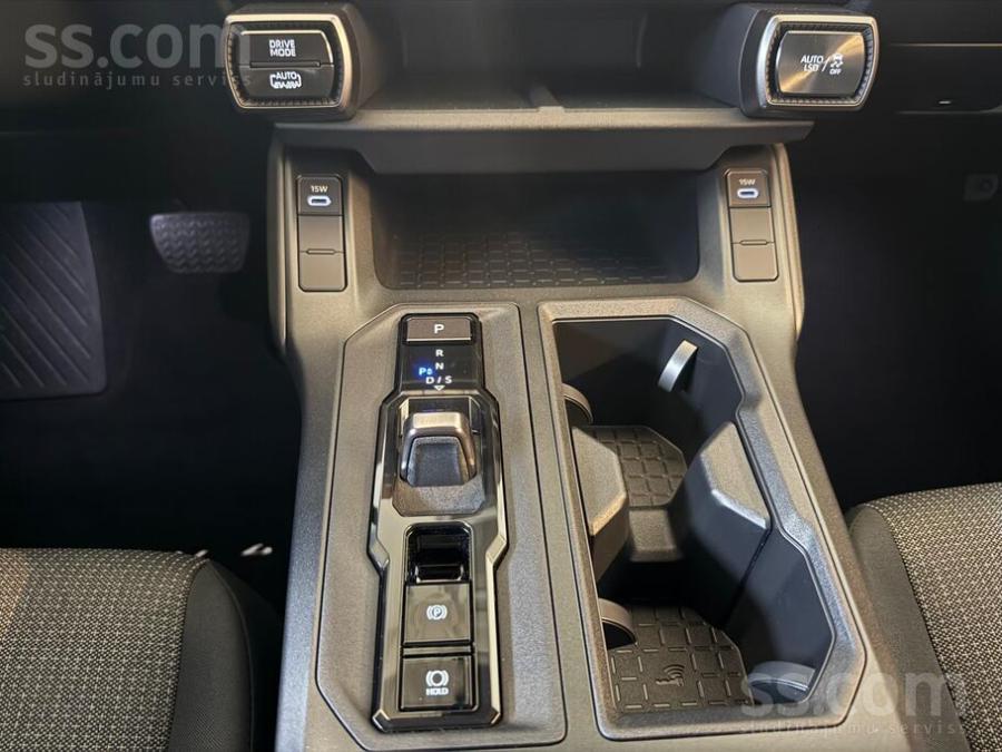 Brūns Toyota RAV4 2026 Rīga, ar dzinēja tilpumu 2.50 L un nobraukumu 0 tūkst. km par 46550 €, foto 12 vietnē AUTOMOTO.COM.LV
