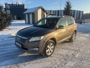 Brown Toyota RAV4 2011 in Riga, with an engine capacity of 2.20 L and mileage of 384 thousand km for 5000 €, photo  on AUTOMOTO.COM.LV