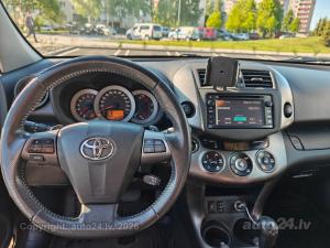 Brūns Toyota RAV4 2012 Tallina, ar dzinēja tilpumu 2.20 L un nobraukumu 234 tūkst. km par 7500 €, foto 11 vietnē AUTOMOTO.COM.LV