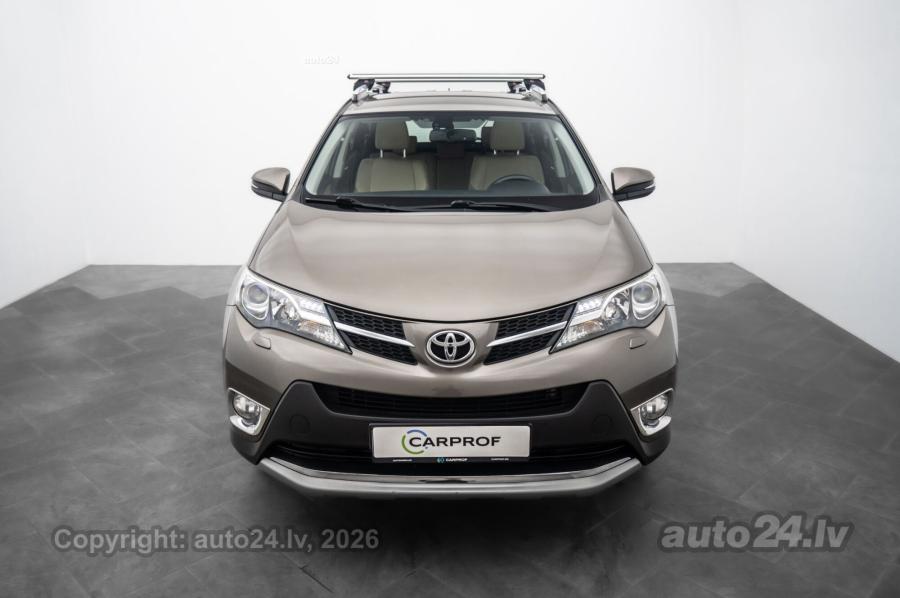 Brown Toyota RAV4 2014 in Tallinn, with an engine capacity of 2.00 L and mileage of 108 thousand km for 15899 €, photo 3 on AUTOMOTO.COM.LV